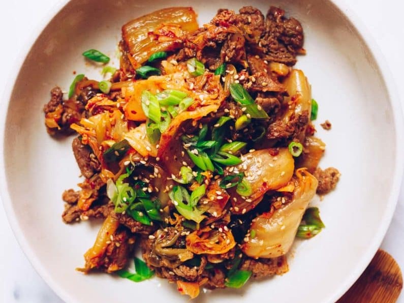 Korean Beef & Kimchi Stir Fry 1kg - FairFeed - FairFeed | Cookaborough